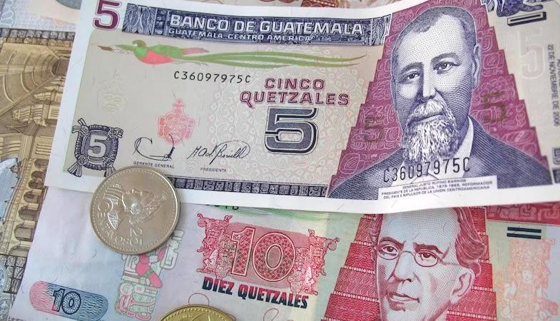 Quetzales A Soles
