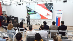 Anglo American, Colbún, Reborn y Corfo desarrollarán el primer bus a ...