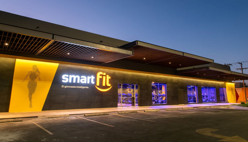 SmartFit, la mayor red de gimnasios de América Latina, ganó US$235 ...